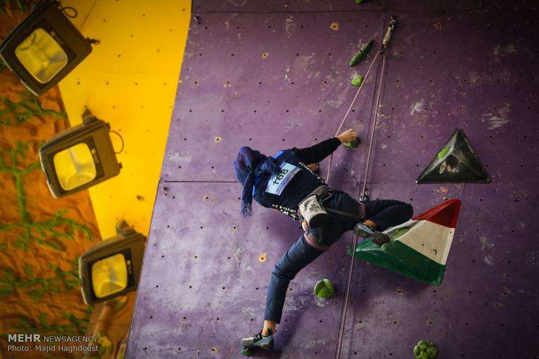 Tehran Hosts Asian Rock Climbing Competition